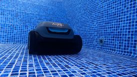 Aiper Scuba E1 Review | The Pool Nerd